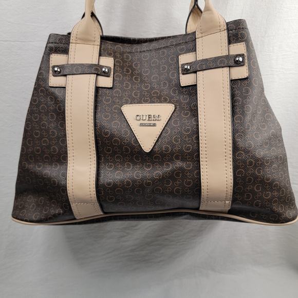Guess | Bags | Guess Signature Logo Tote Bag Brown Monogram Beige ...